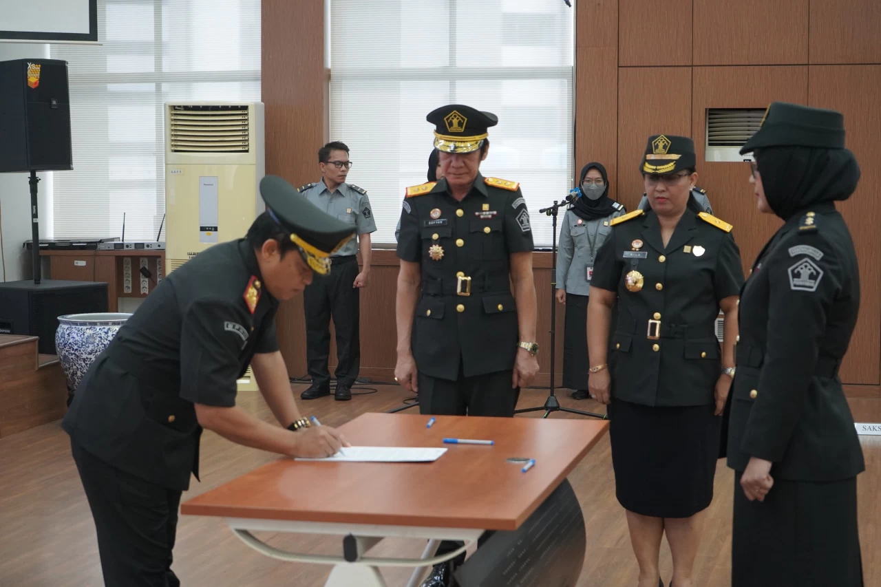 Kepala BPHN Lantik Kepala Bagian PPL : Fokus Pada Pelayanan Untuk Optimalisasi Pencapaian Misi BPHN