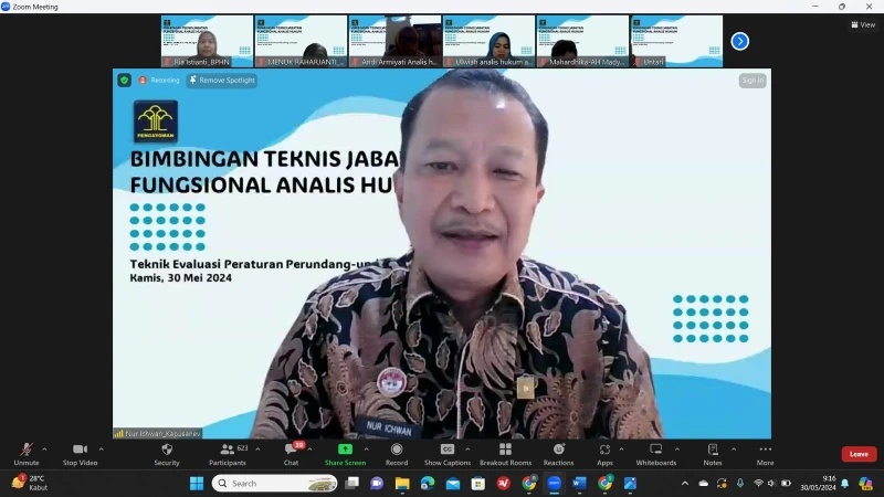 900 Analis Hukum Ikuti Bimtek Evaluasi Peraturan Perundang-undangan: Tingkatkan Kompetensi untuk ...