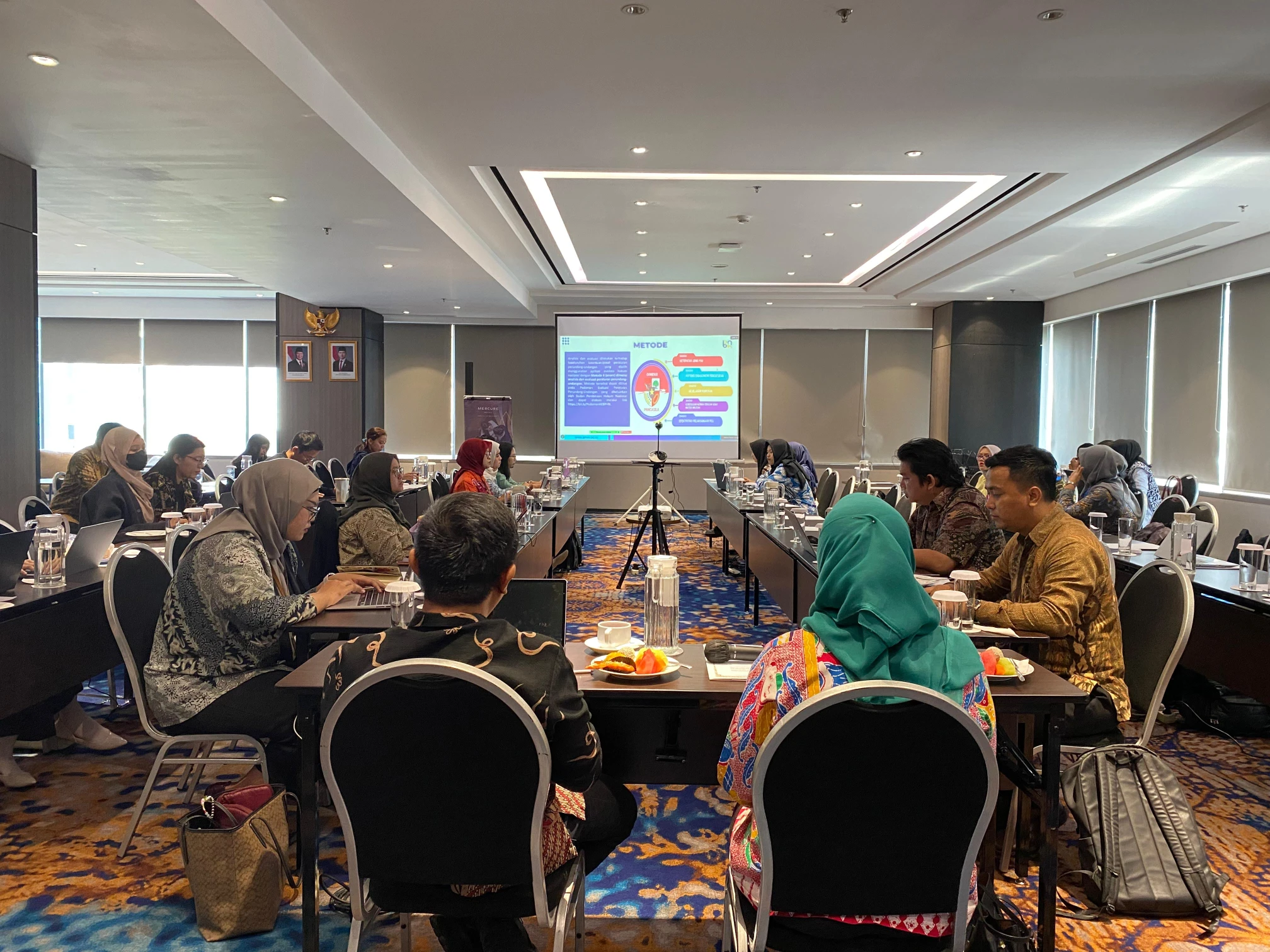 Metode Analisis dan Evaluasi Hukum sebagai Best Practice Pedoman ...